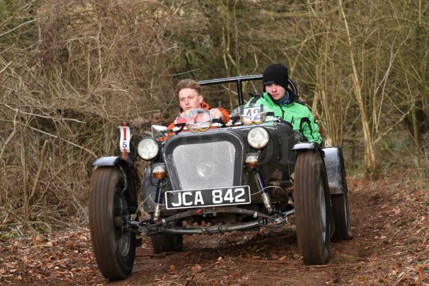 Charlie Merson takes narrow win on Cotswold Clouds – Classical Gas